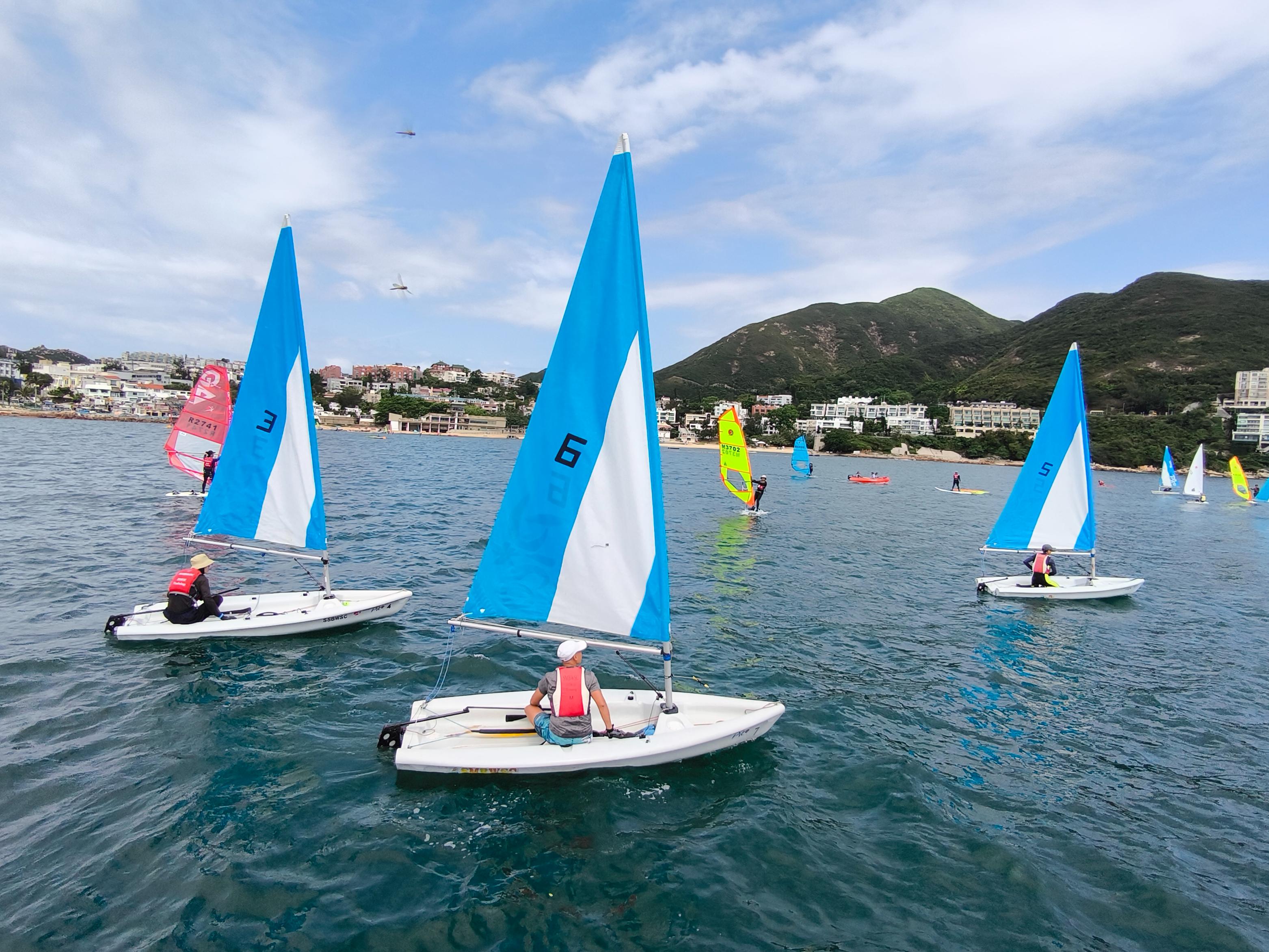 Water Sports Centres - Photo Gallery - Stanley Main Beach Water Sports ...