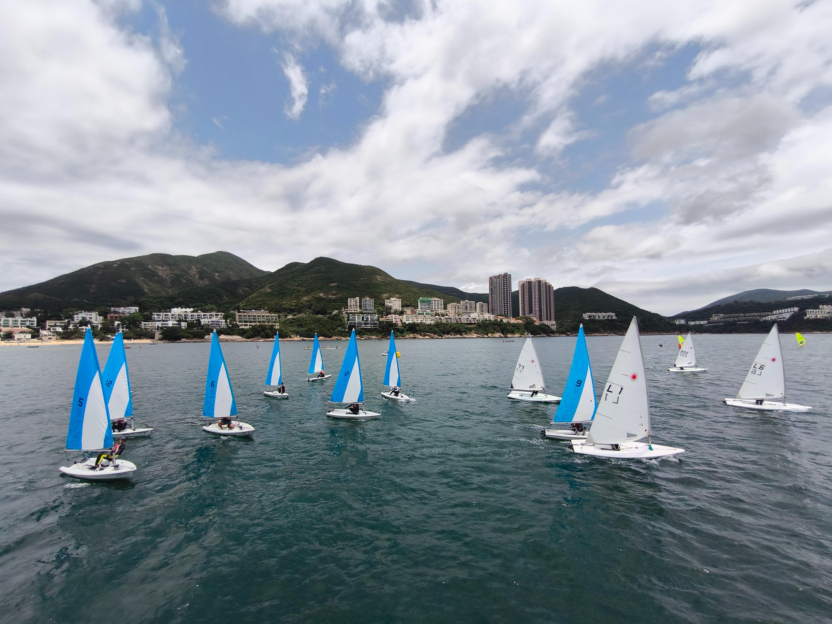 Water Sports Centres - Photo Gallery - Stanley Main Beach Water Sports ...