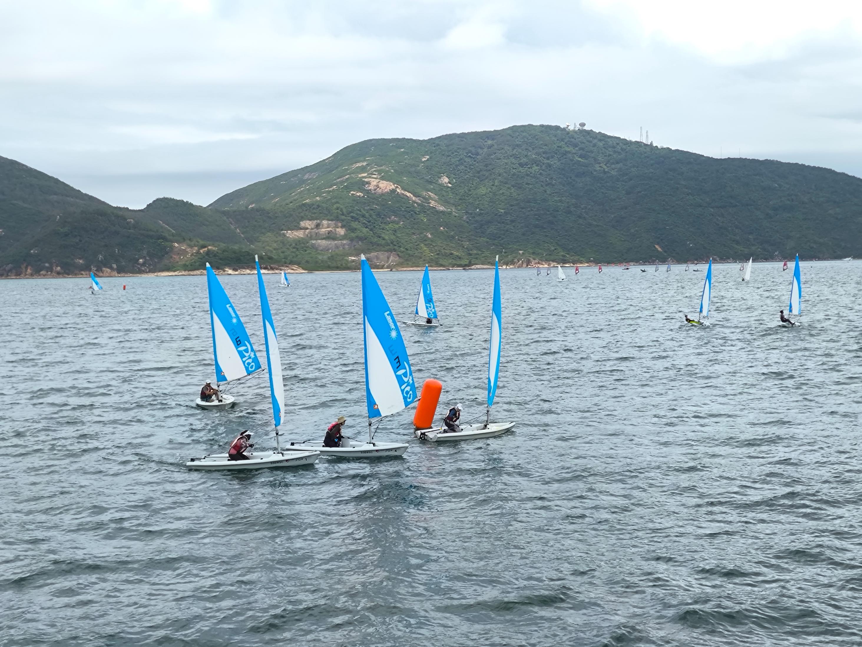 Water Sports Centres - Photo Gallery - Stanley Main Beach Water Sports ...