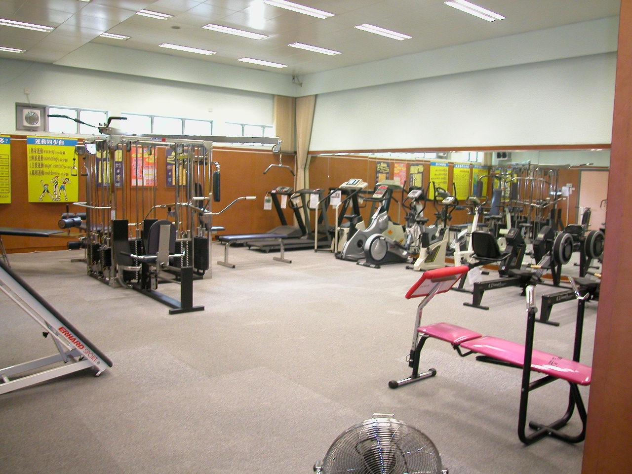 友愛體育館的詳情(包括設施、開放時間、相片、交通等)